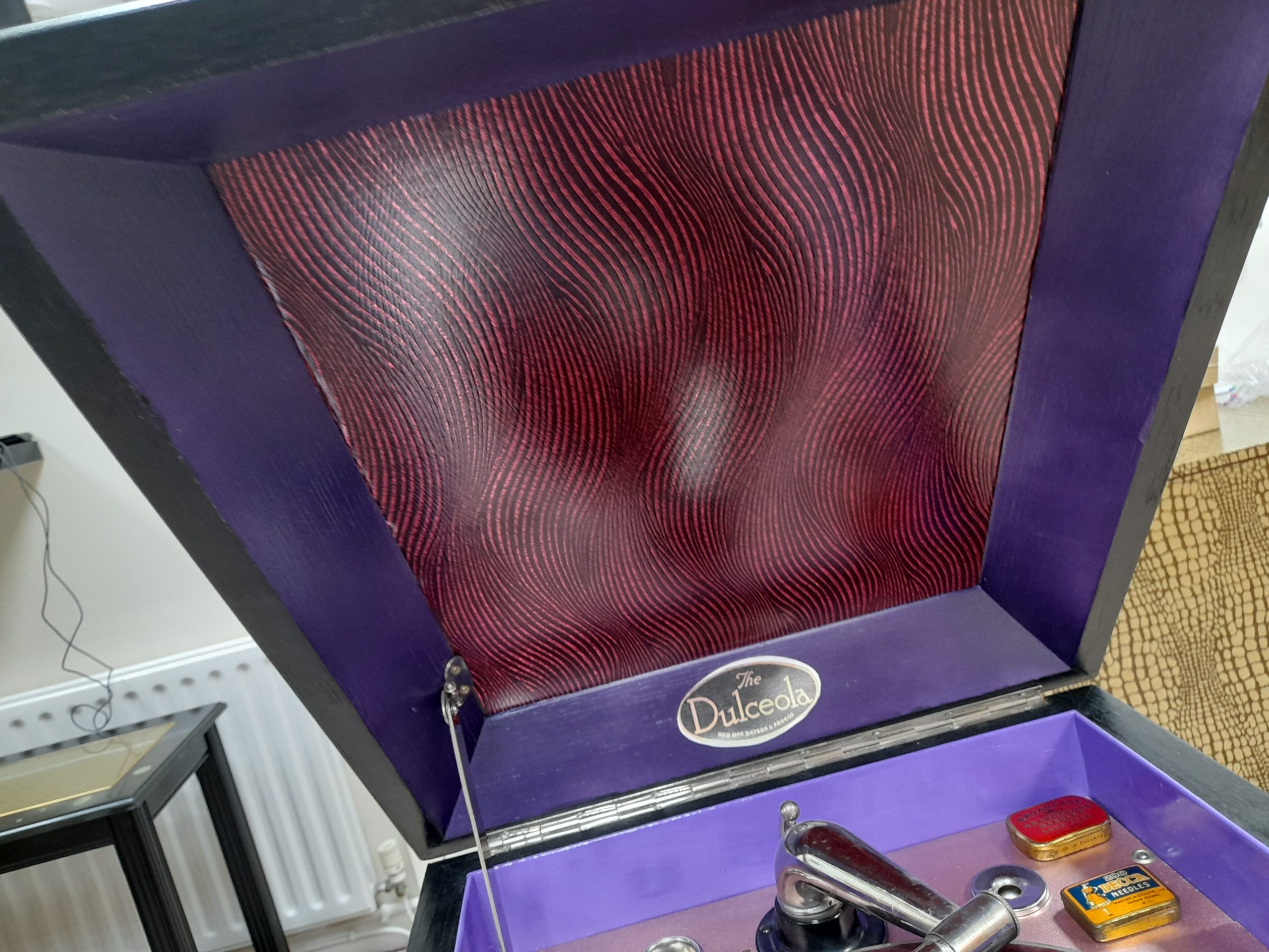 Project-Dulceola Gramophone transformation in Purple and Pink – Dead ...